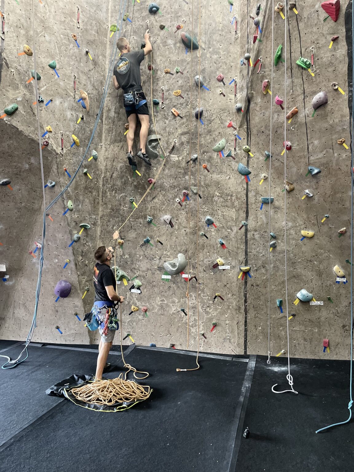 Climbmax Rock Gym - Best Rock Climbing Gym in South Tempe